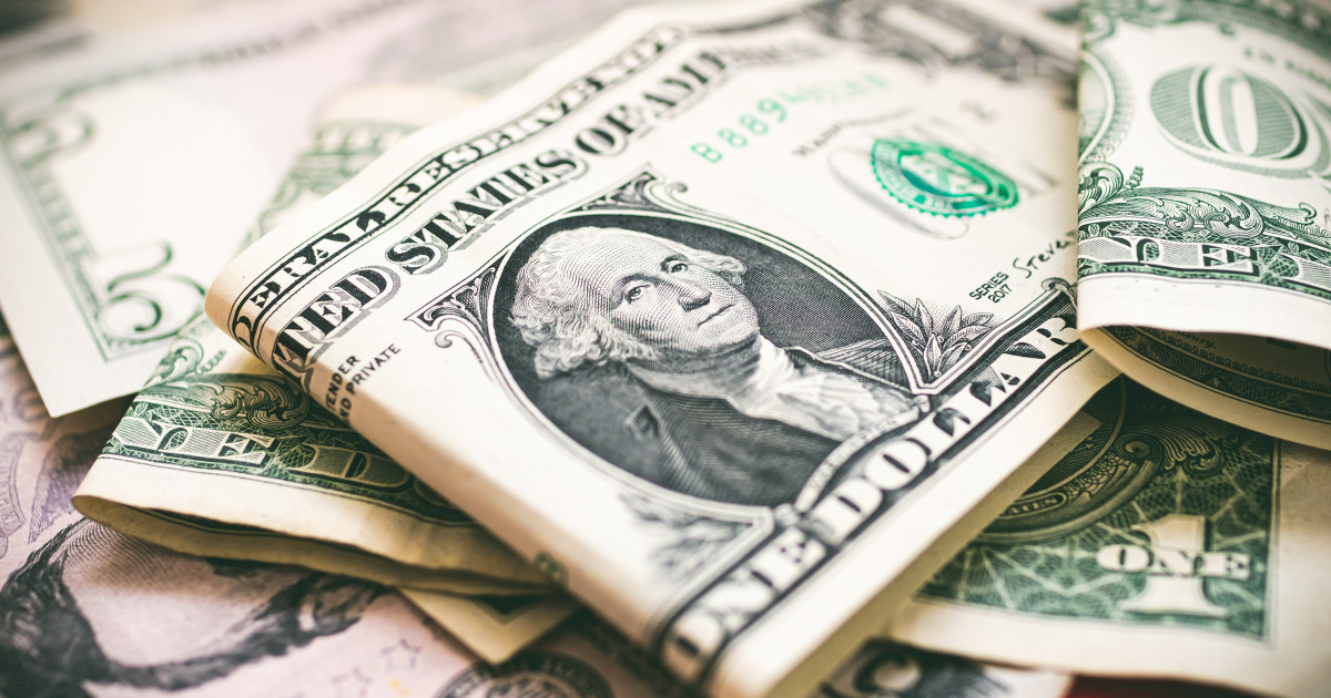 Dolarul american se depreciază: a atins cel mai redus nivel din ultimii ...